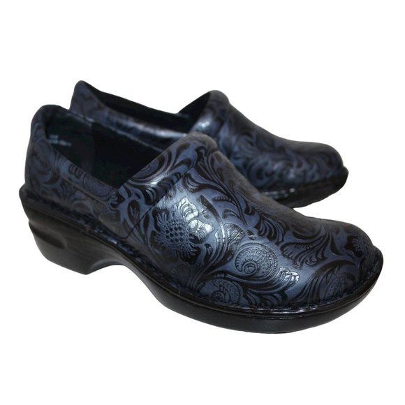 b.o.c. | Shoes | Boc Born Concept Wmens Peggy Tooled Faux Leather Clogs ...
